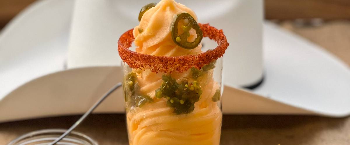 12 Belly-Busting New Calgary Stampede Midway Foods You’ve Got To Try