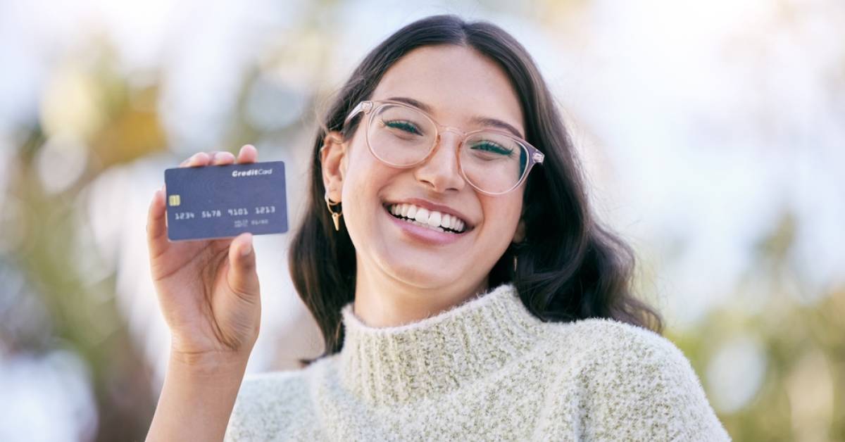 How to choose the best student credit card