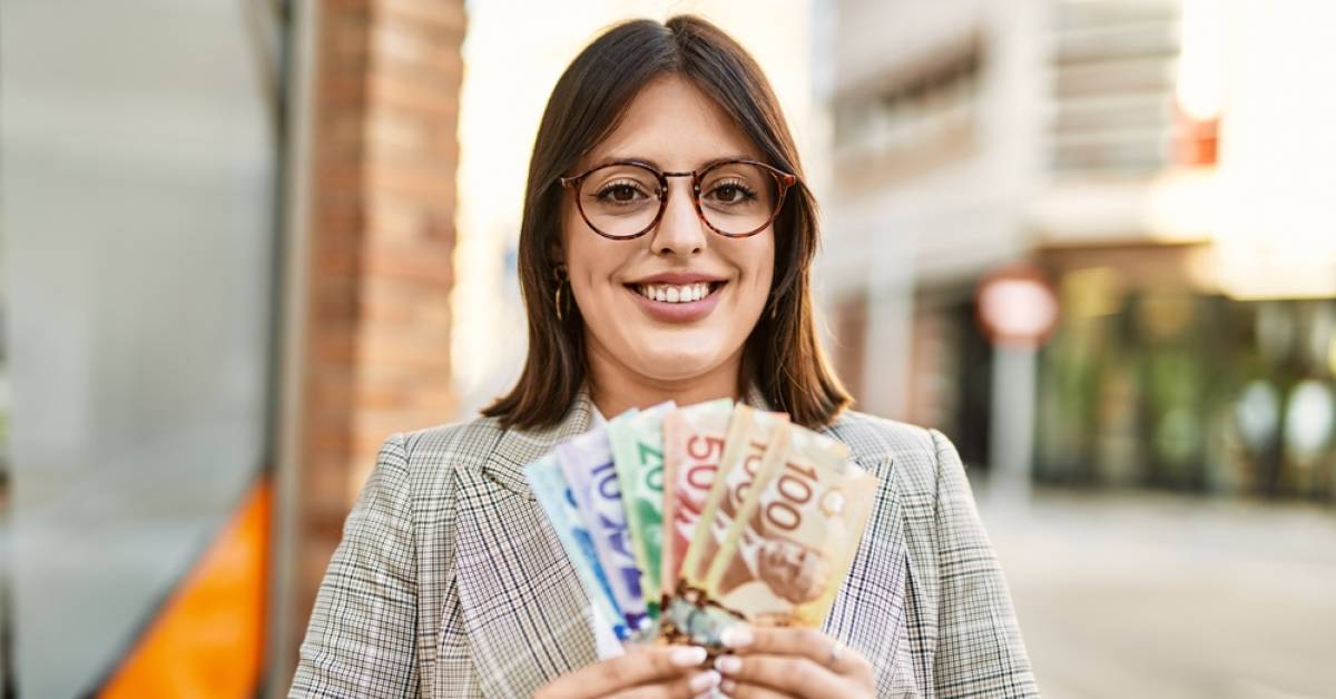 Why you should keep your stash of cash low