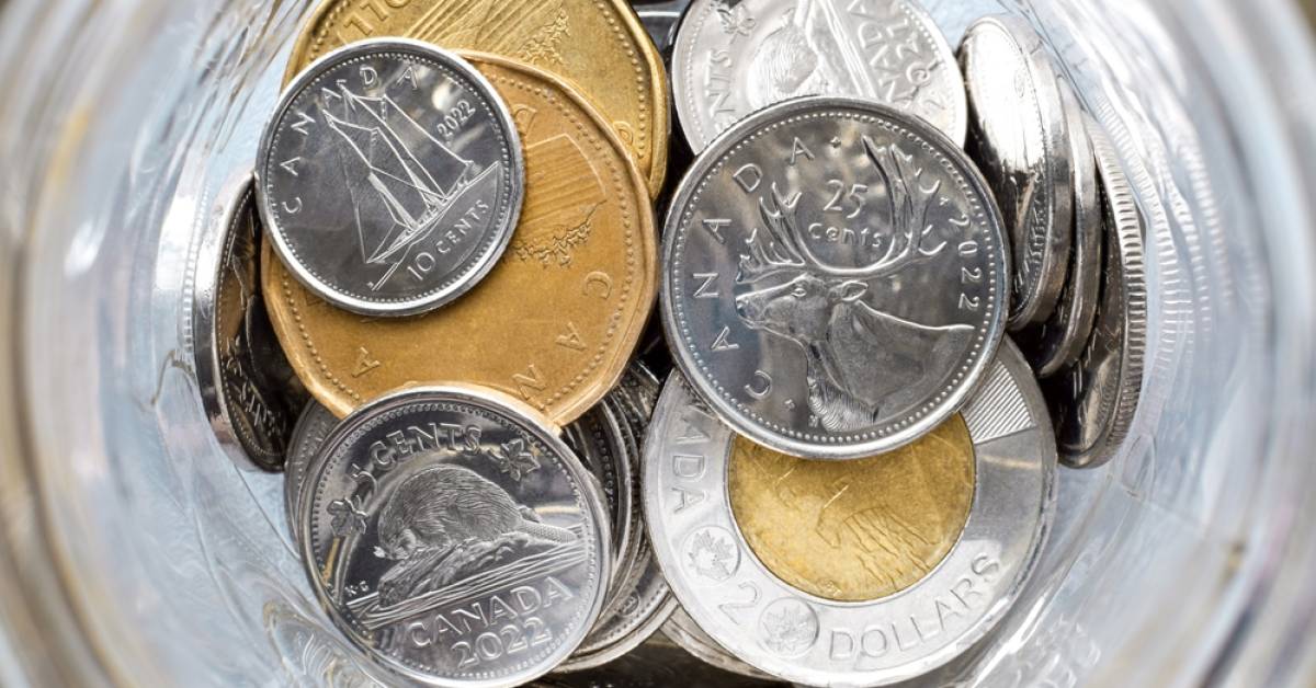 Half of Canadians open to banking alternatives